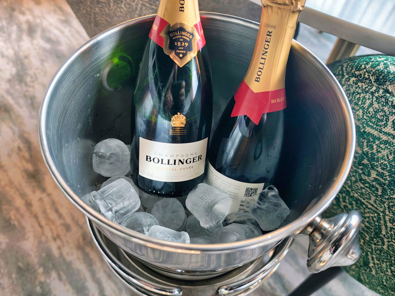 Dublin Airport’s Platinum VIP – Champagne | Window Seat Preferred